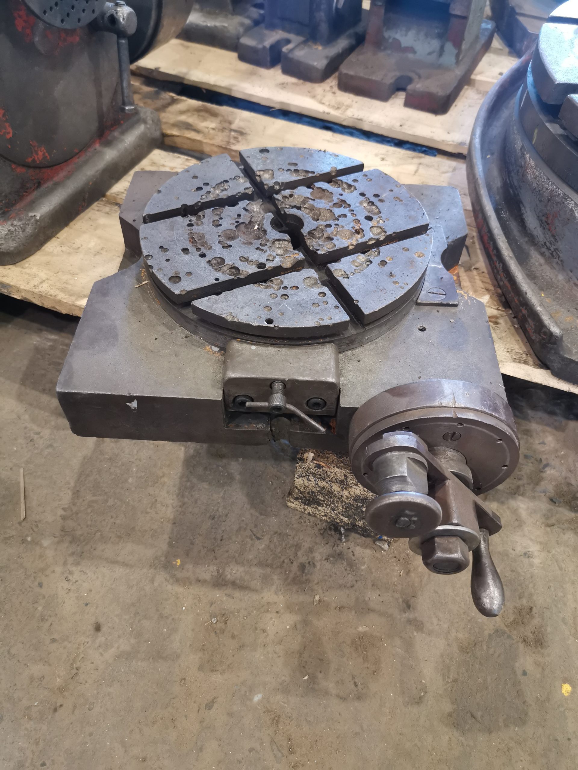 8" ROTARY TABLE | Machinerie Soudogaz